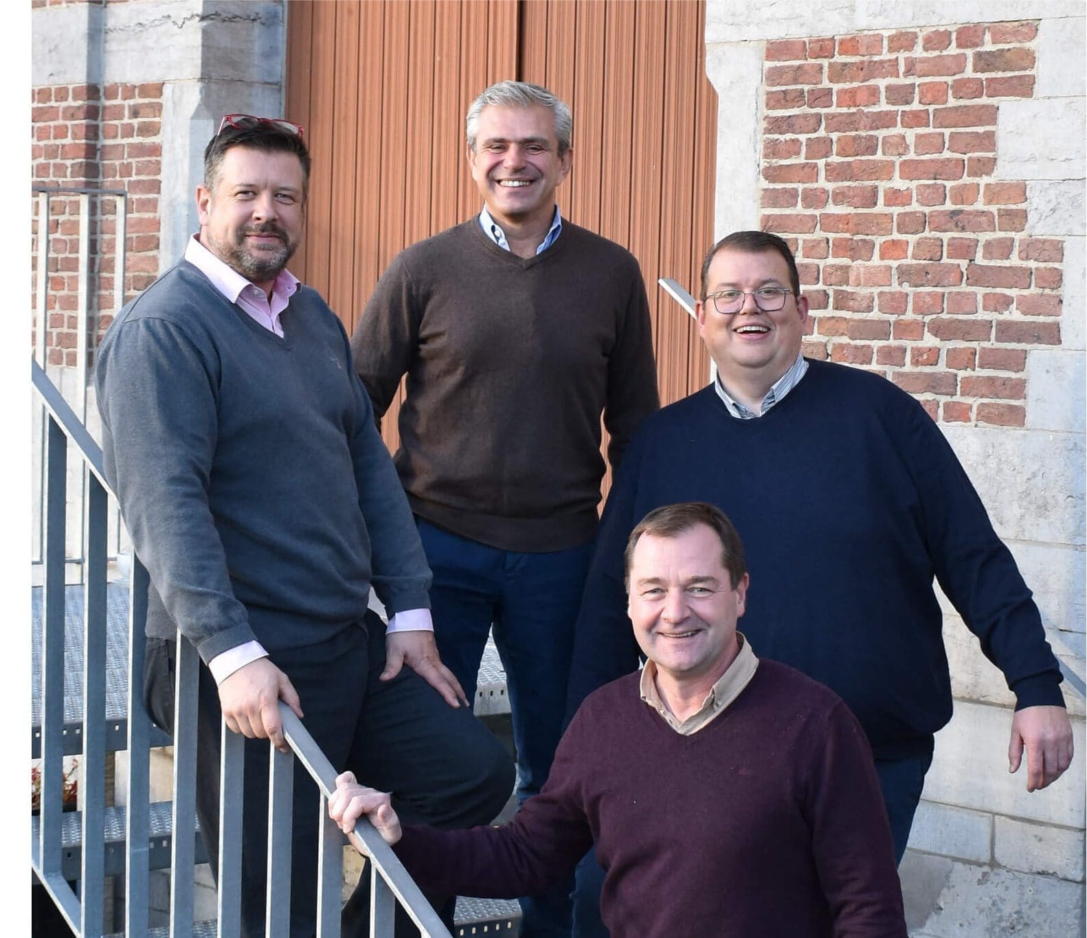 B-CLOSE: Steeds Closer En Groter - Nieuwsartikels - B-CLOSE